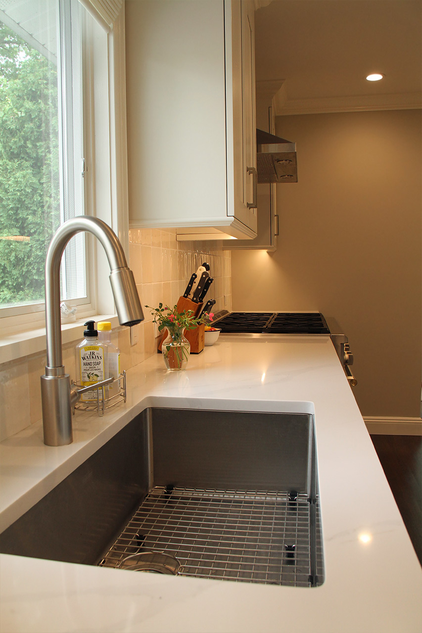 Maximizing Kitchen Space in East Norwich, NY - Small Kitchen Maximizing Kitchen Space in East Norwich, NY - Small Kitchen